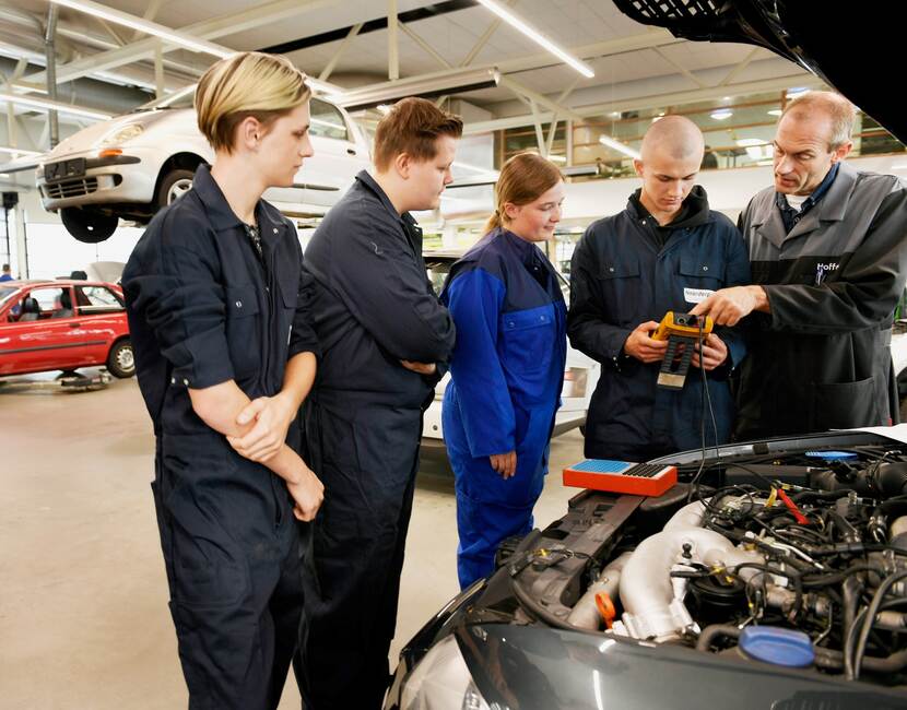 Onderwijsraad: mbo-stage gerichter inzetten | BVMBO